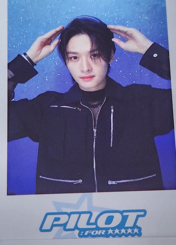 Stray Kids 3RD FANMEETING ‘PILOT : FOR ★★★★★’ Offline Photocards – Kpop Omo